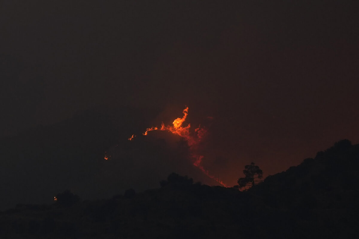 Cyprus asks EU, Israel for help fighting huge forest fire | News ...